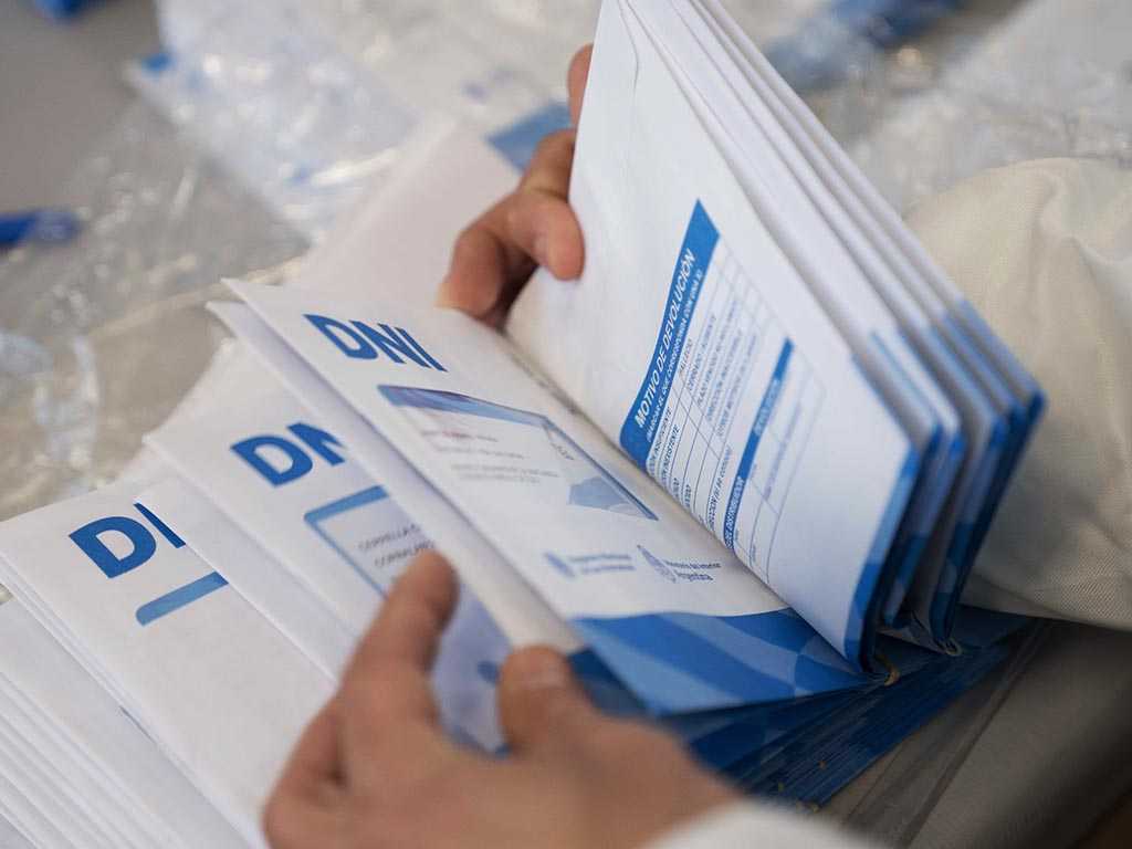 El Registro Nacional de las Personas lanza el nuevo DNI electrónico con ...